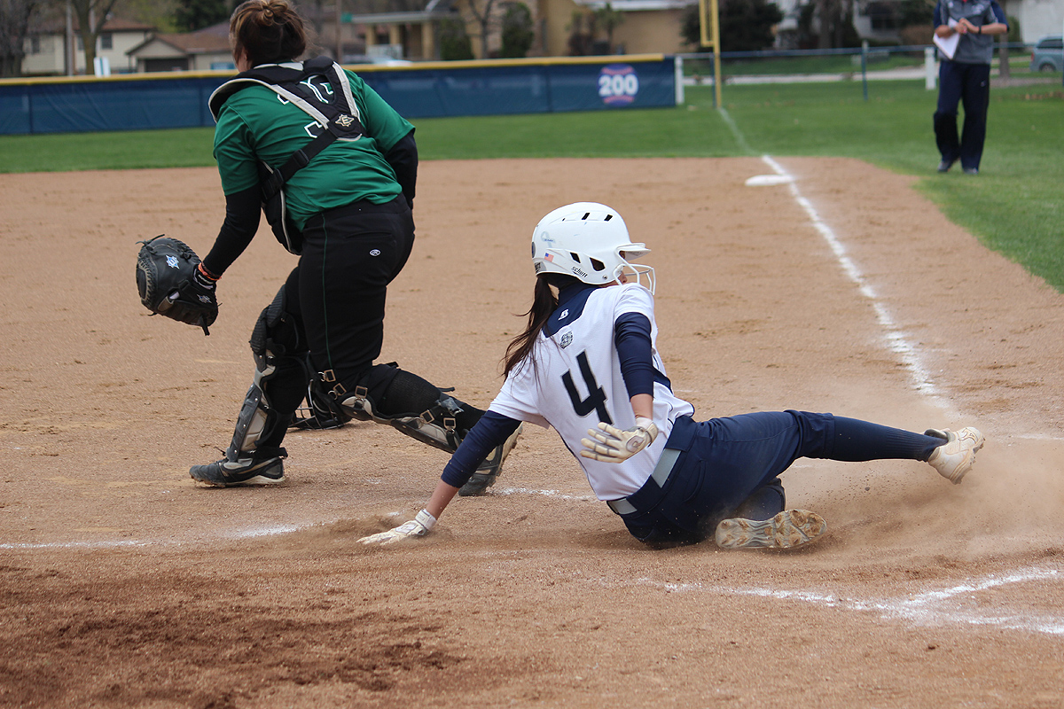 Softball - South Suburban College